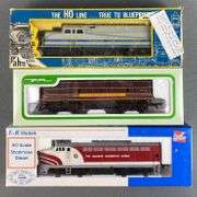 Group of 3 HO Scale Diesel Locomotives - Matthew Bullock Auctioneers