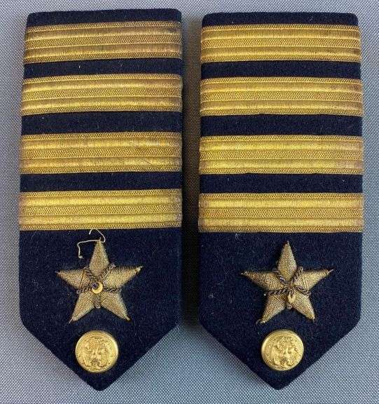 Pair of WW2 US Navy Captain Shoulder Boards - Matthew Bullock Auctioneers