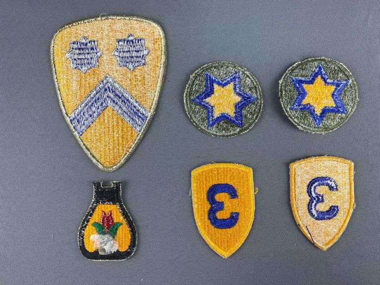 Group of 6 WW2 Calvary Patches - Matthew Bullock Auctioneers