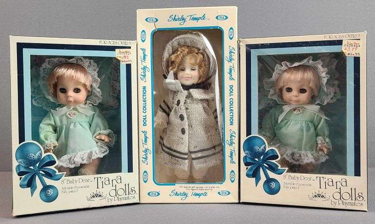 Group of 3 Dolls - Matthew Bullock Auctioneers