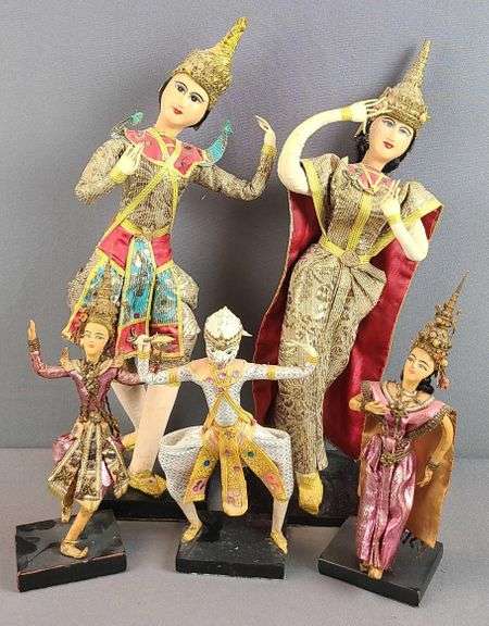 Group of 5 Thai Dancer Dolls - Matthew Bullock Auctioneers