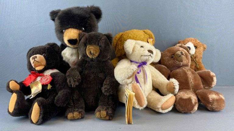 Group of 7 Bear Stuffed Animals - Matthew Bullock Auctioneers