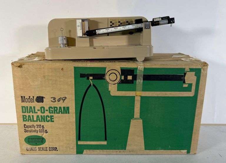 Group of 2 Reloading Scales - Matthew Bullock Auctioneers