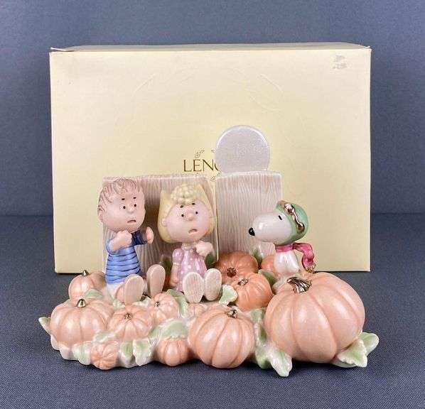 Lenox Peanuts The Great Pumpkin Patch Figurine - Matthew Bullock ...