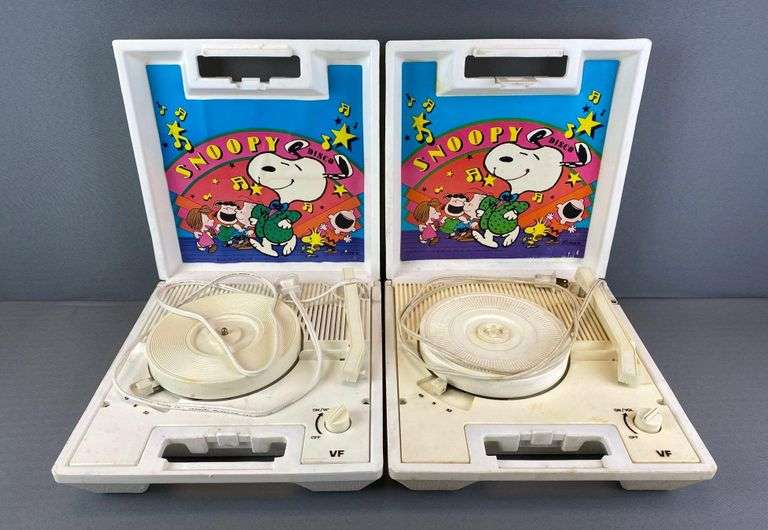 Group of 2 Vintage Peanuts Snoopy Disco Record Players - Matthew ...