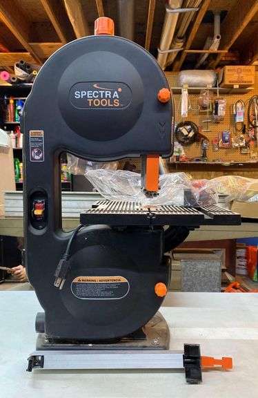 Spectra Tools Workbench Band Saw - Matthew Bullock Auctioneers