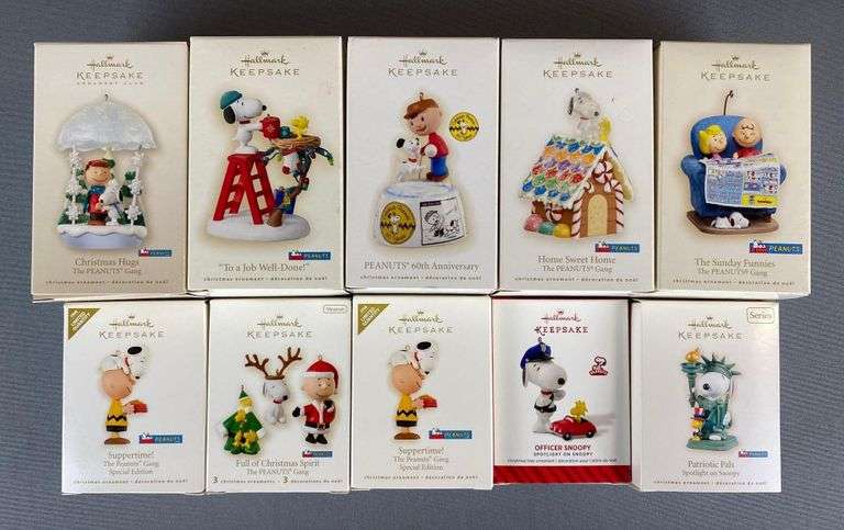 Group of 10 Assorted Hallmark Peanuts Ornaments - Matthew Bullock ...