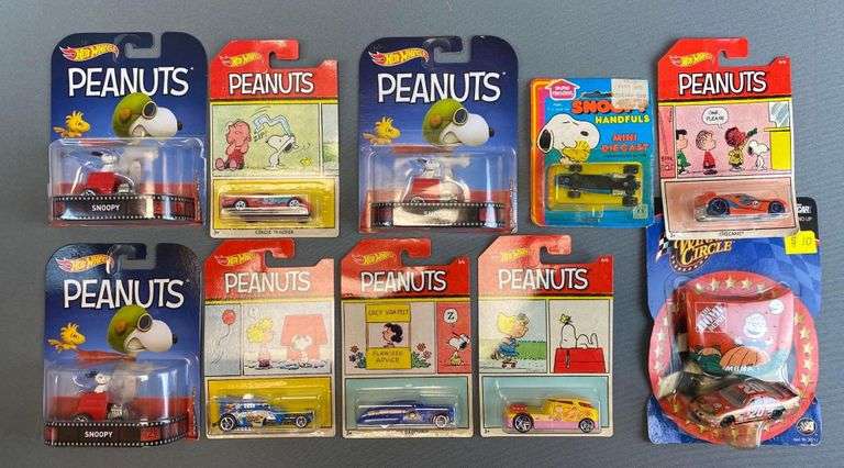 Group of 10 Peanuts Assorted Die-Cast Vehicles - Matthew Bullock ...
