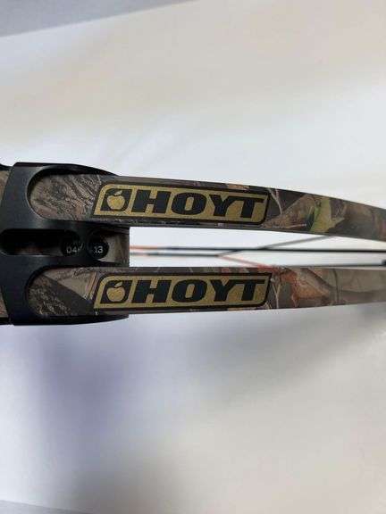 Hoyt ProElite XT 2000 Right Handed Compound Bow - Matthew Bullock ...