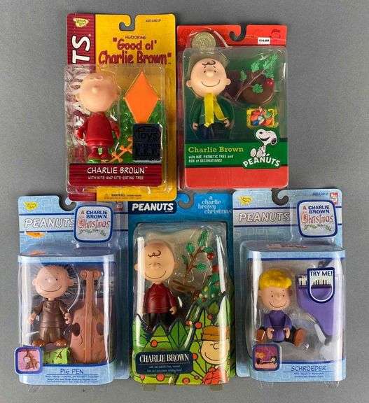Group of 5 Peanuts Poseable Figures - Matthew Bullock Auctioneers