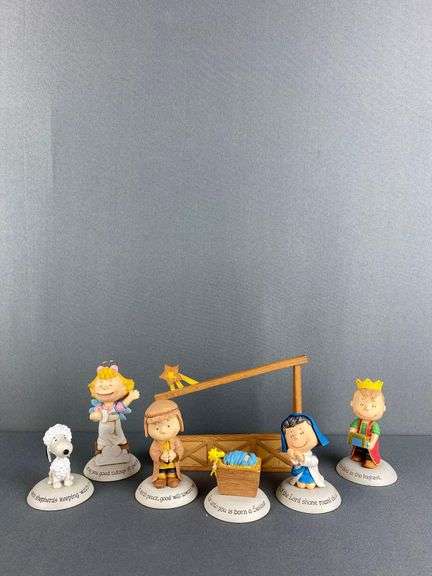 Hallmark Peanuts Nativity Set - Matthew Bullock Auctioneers