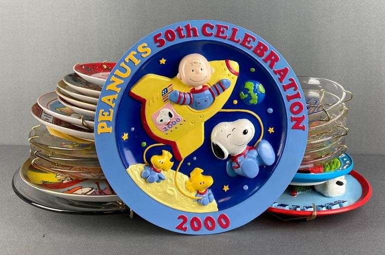 Group of 20 Assorted Peanuts Plates - Matthew Bullock Auctioneers