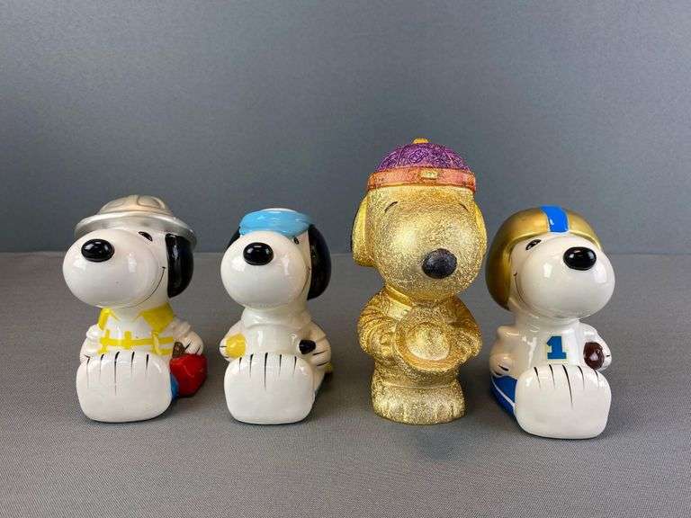 Group of 4 Vintage Peanuts Snoopy Banks - Matthew Bullock Auctioneers