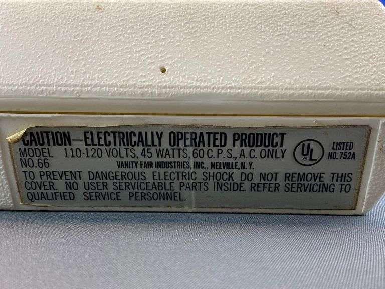 Group of 2 Vintage Peanuts Snoopy Disco Record Players - Matthew ...