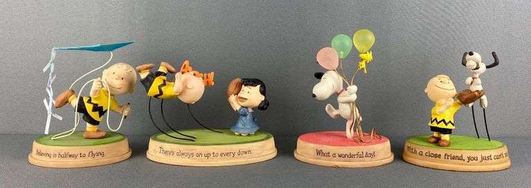 Group of 4 Hallmark Peanuts Gallery Figurines - Matthew Bullock Auctioneers