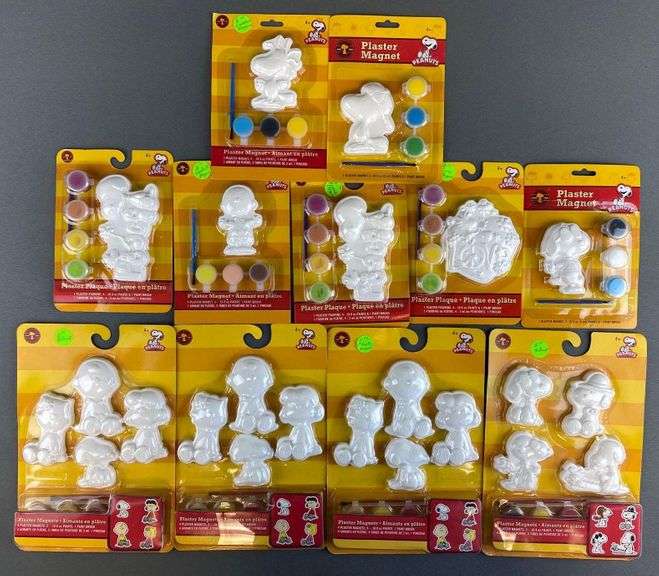 Group of 11 Peanuts DIY Plaster Magnets - Matthew Bullock Auctioneers