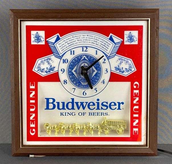 Budweiser Light Up Advertising Beer Clock - Matthew Bullock Auctioneers
