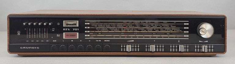 Grundig Type RTV 701A Radio Receiver - Matthew Bullock Auctioneers