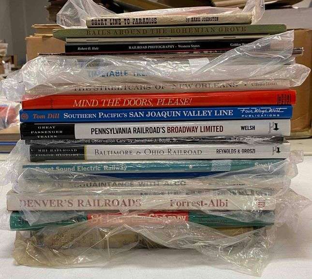 Group Of 23 Train Books - Matthew Bullock Auctioneers