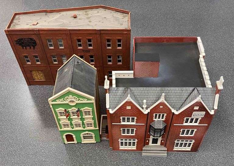 Group Of 3 Ho Scale Buildings - Matthew Bullock Auctioneers