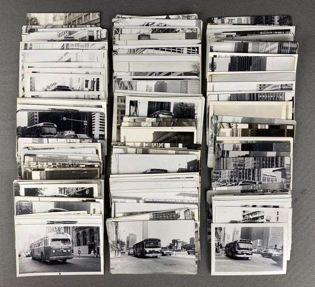 Group of Chicago City Bus Photographs - Matthew Bullock Auctioneers