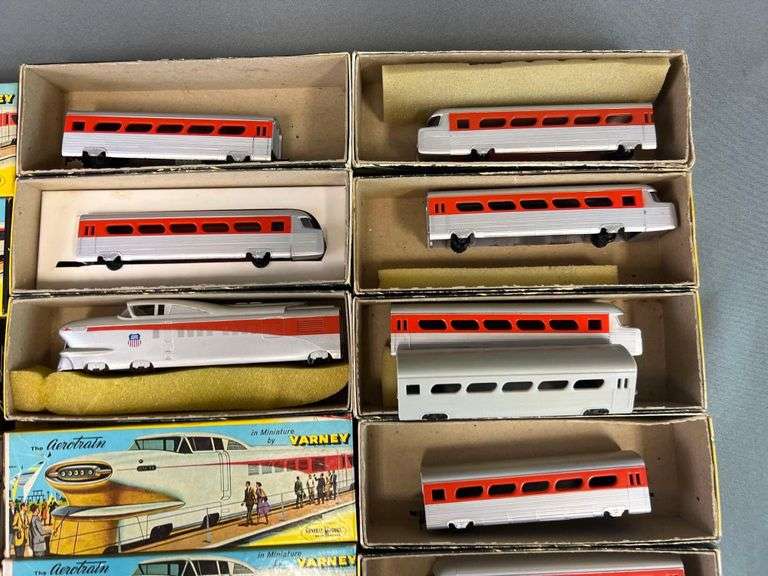 Group of Varney HO Scale General Motors The Aerotrain Cars - Matthew ...
