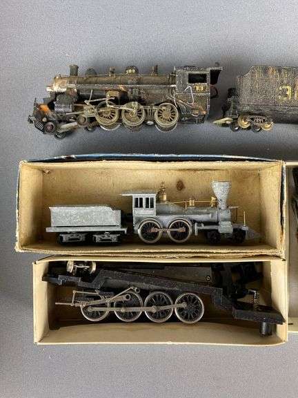 Group of 5 Assorted HO Scale Steam Locomotives - Matthew Bullock ...