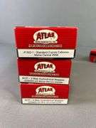 Group of 5 atlas and Ertl HO scale train cars - Matthew Bullock Auctioneers