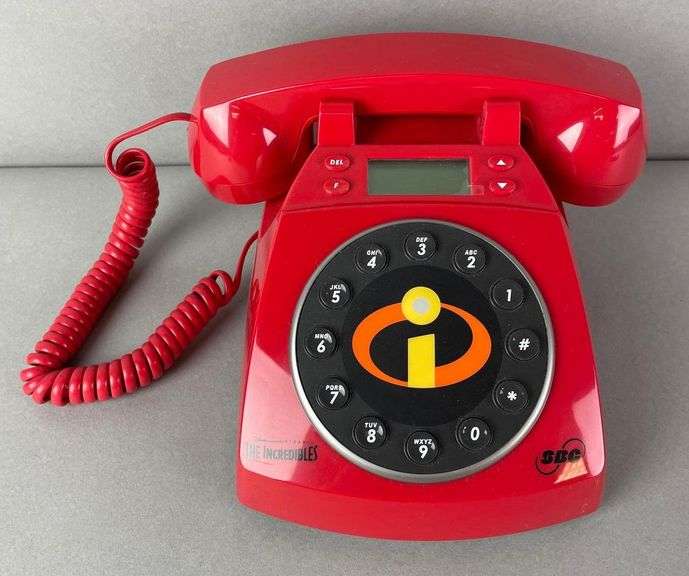 Disney Pixar The Incredibles Telephone - Matthew Bullock Auctioneers