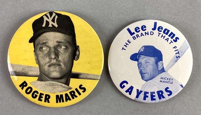 Group of 2 All Star MLB Player Buttons - Matthew Bullock Auctioneers