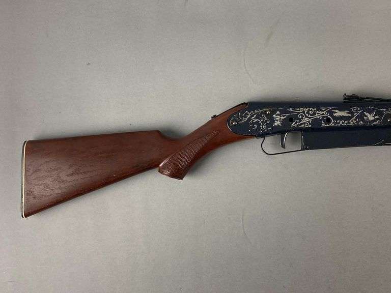 Daisy Model 25 Air Rifle - Matthew Bullock Auctioneers