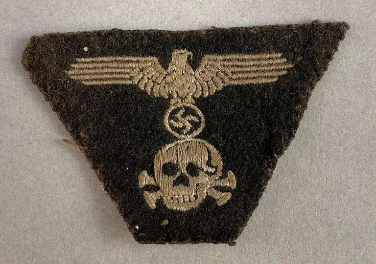 WWII German SS Panzer Division Patch - Matthew Bullock Auctioneers