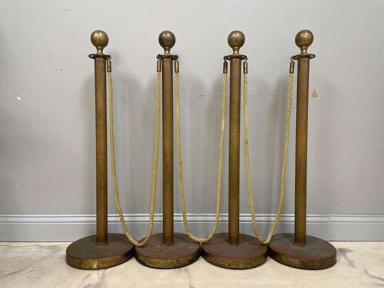 Group of 4 Brass Rope Barricades - Matthew Bullock Auctioneers
