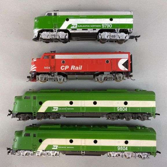 Group of 4 HO Scale Diesel Locomotives - Matthew Bullock Auctioneers