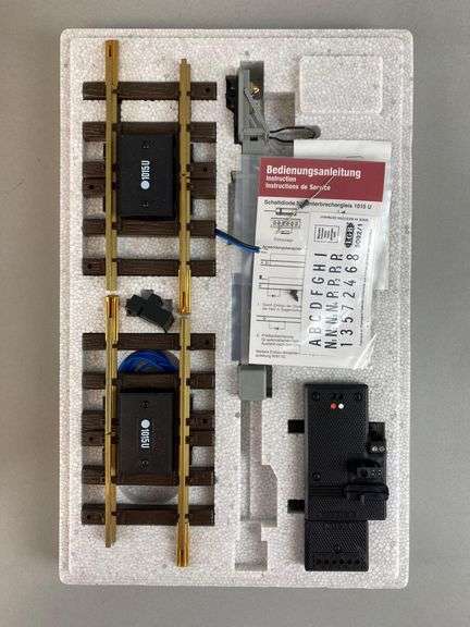 LGB No. 5095 G Scale Model Signal with Train Running Control - Matthew ...