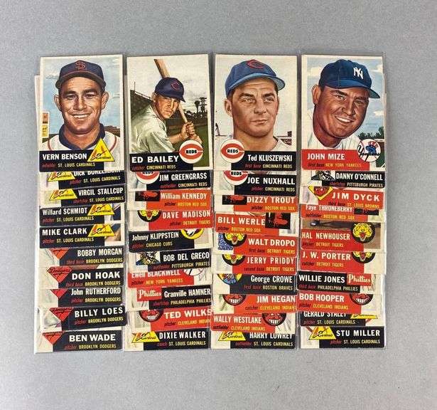 40 - 1953 Topps Baseball Cards with HOFs - Matthew Bullock Auctioneers
