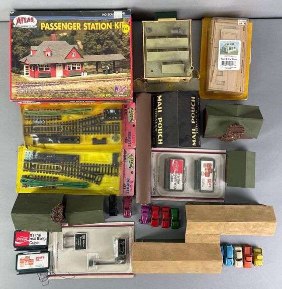 Large Group of HO Scale Model Cabins and Buildings - Matthew Bullock ...