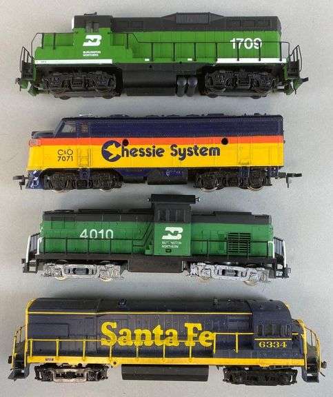 Group of 4 HO Scale Diesel Locomotives - Matthew Bullock Auctioneers