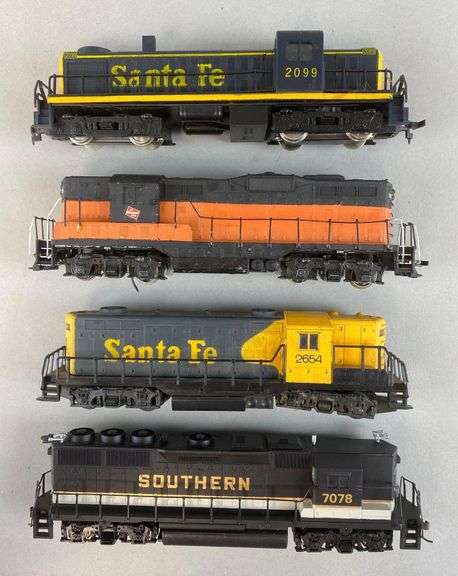 Group of 4 HO Scale Diesel Locomotives - Matthew Bullock Auctioneers