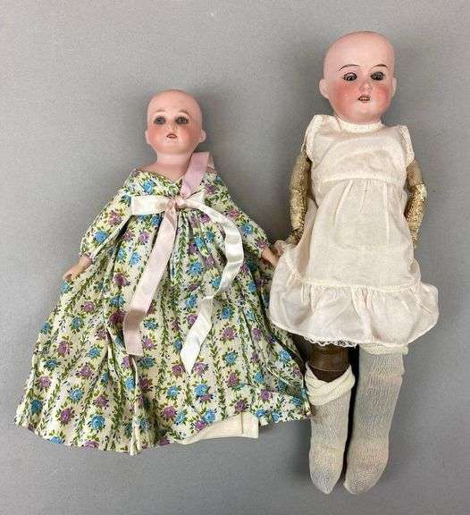 Group of 2 Composite Dolls - Matthew Bullock Auctioneers
