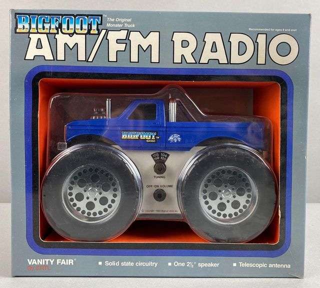 1984 ERTL Bigfoot The Original Monster Truck AM/FM Radio - Matthew ...