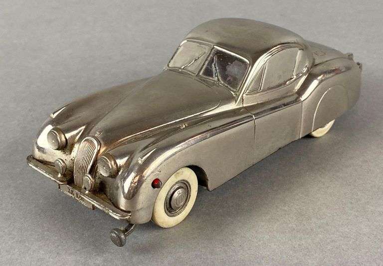 Prameta Kolner Automodelle Jaguar XK 120 Tin Wind Up Vehicle - Matthew ...