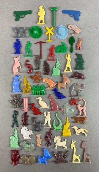 Group of Premium Cracker Jack Prize Toys - Matthew Bullock Auctioneers