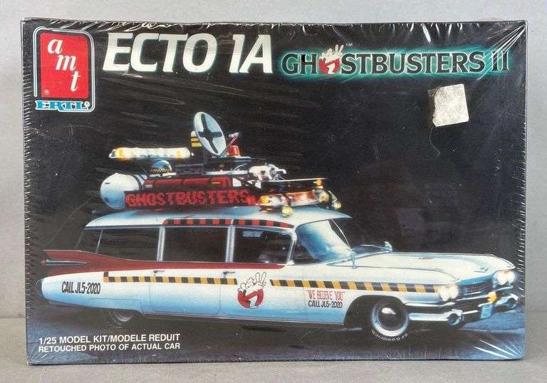 AMT Ertl Ghostbusters II Ecto 1A Model Kit - Matthew Bullock Auctioneers
