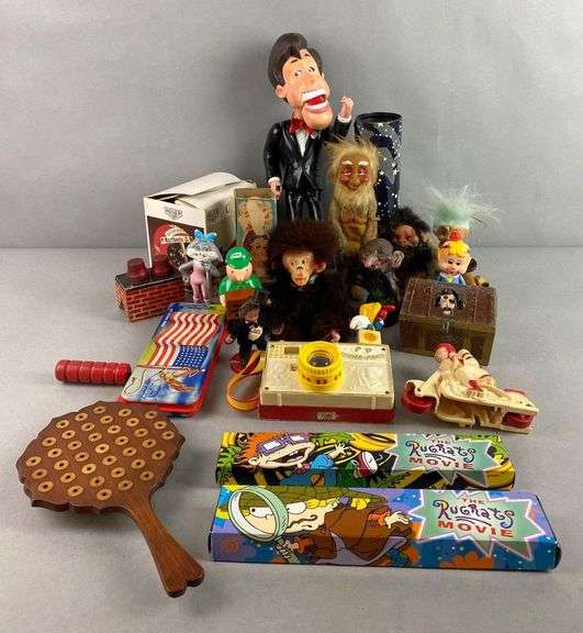 Group of Miscellaneous Vintage Toys - Matthew Bullock Auctioneers