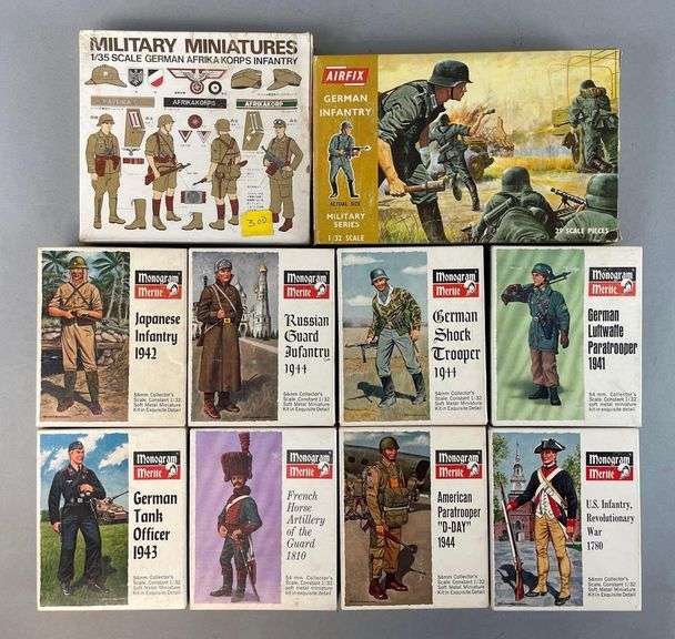 Group of 10 Vintage 1/32 Scale Soldier Model Kits - Matthew Bullock ...