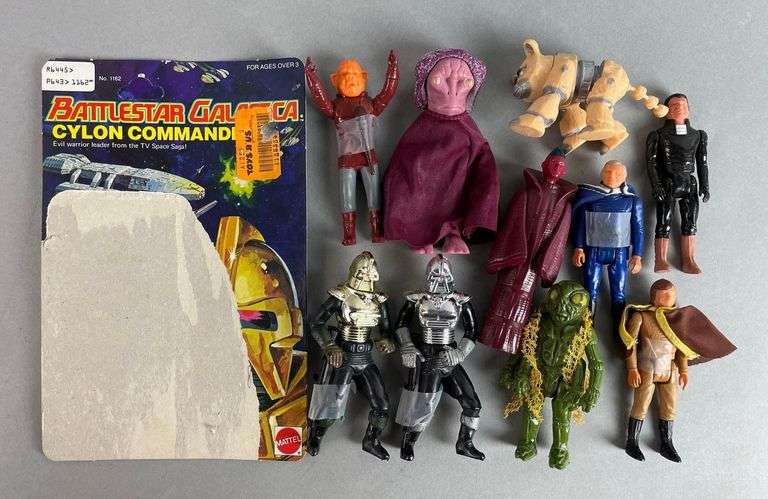 Group of 10 Vintage Battlestar Galactica Action Figures - Matthew ...