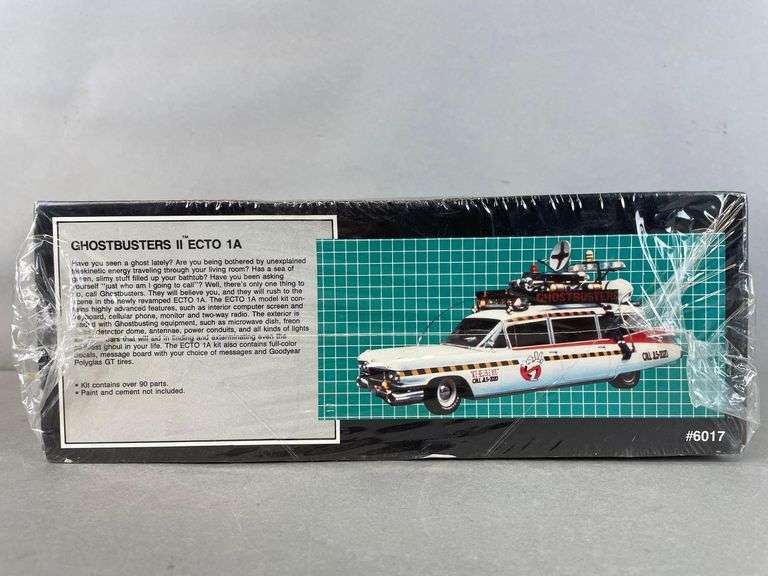 AMT Ertl Ghostbusters II Ecto 1A Model Kit - Matthew Bullock Auctioneers