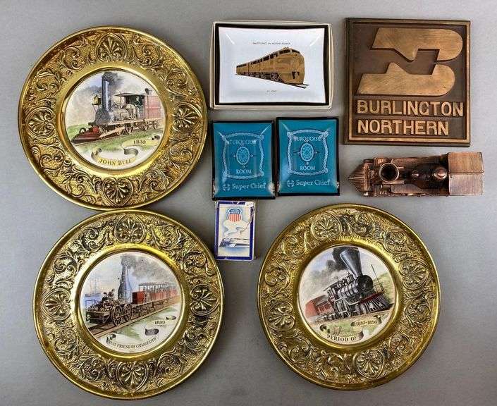 Group of 9 Assorted Train Items - Matthew Bullock Auctioneers