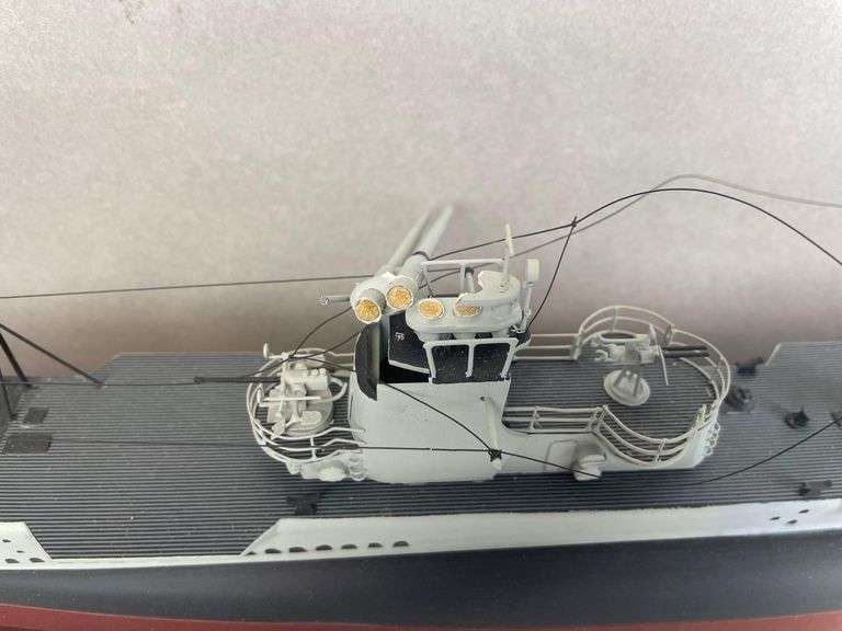 USS Barb WW2 Gato Class Submarine Scale Model - Matthew Bullock Auctioneers